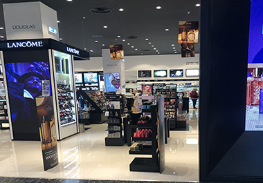 DOUGLAS - Cosmo Display (Shanghai)Co.,Ltd