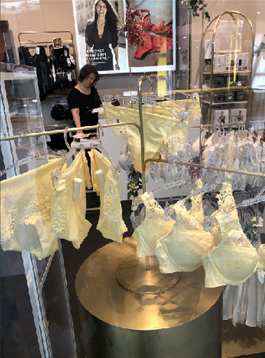 Cosmo Display (Shanghai)Co.,Ltd